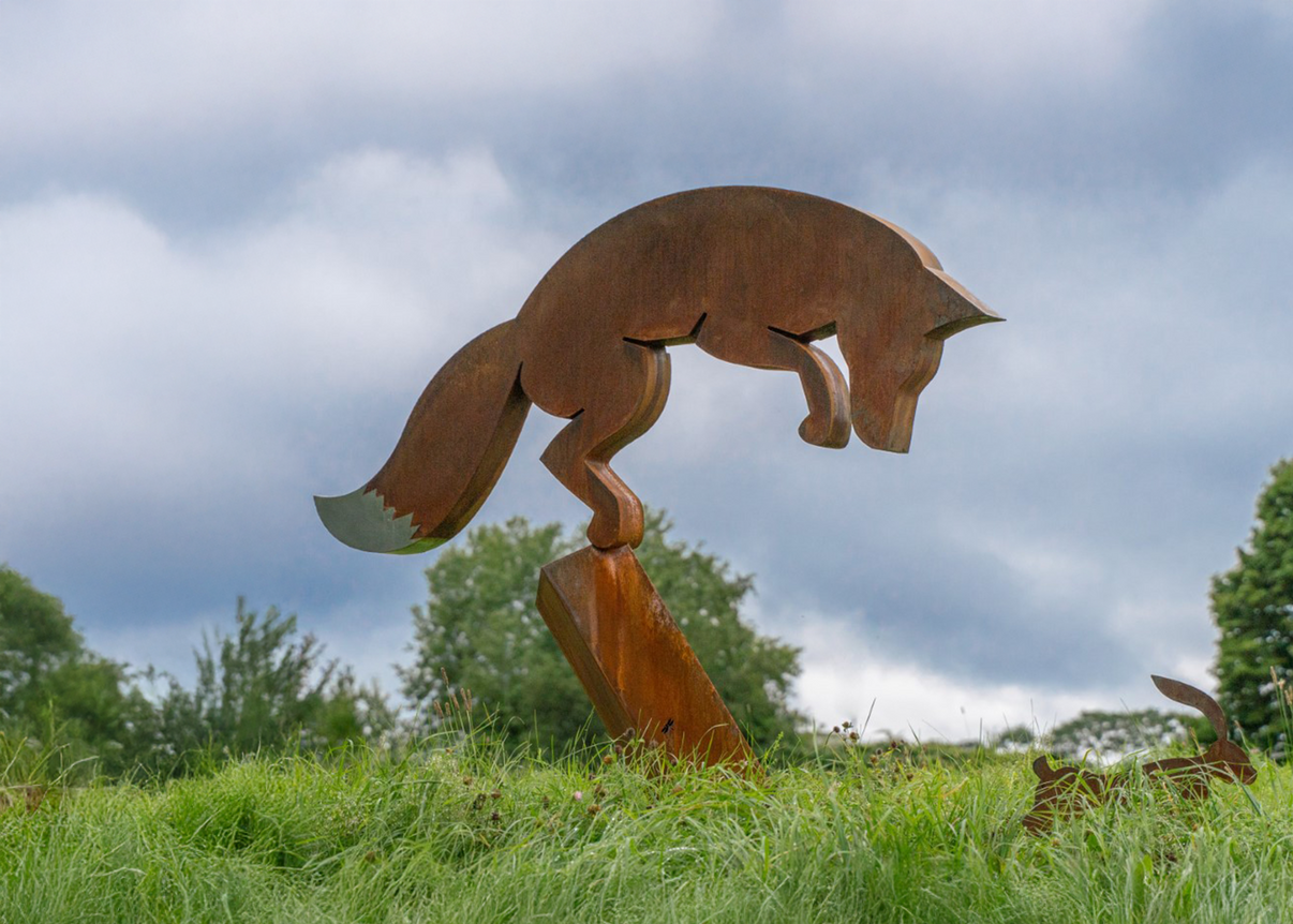 Jumping Fox – Dale Rogers Studio